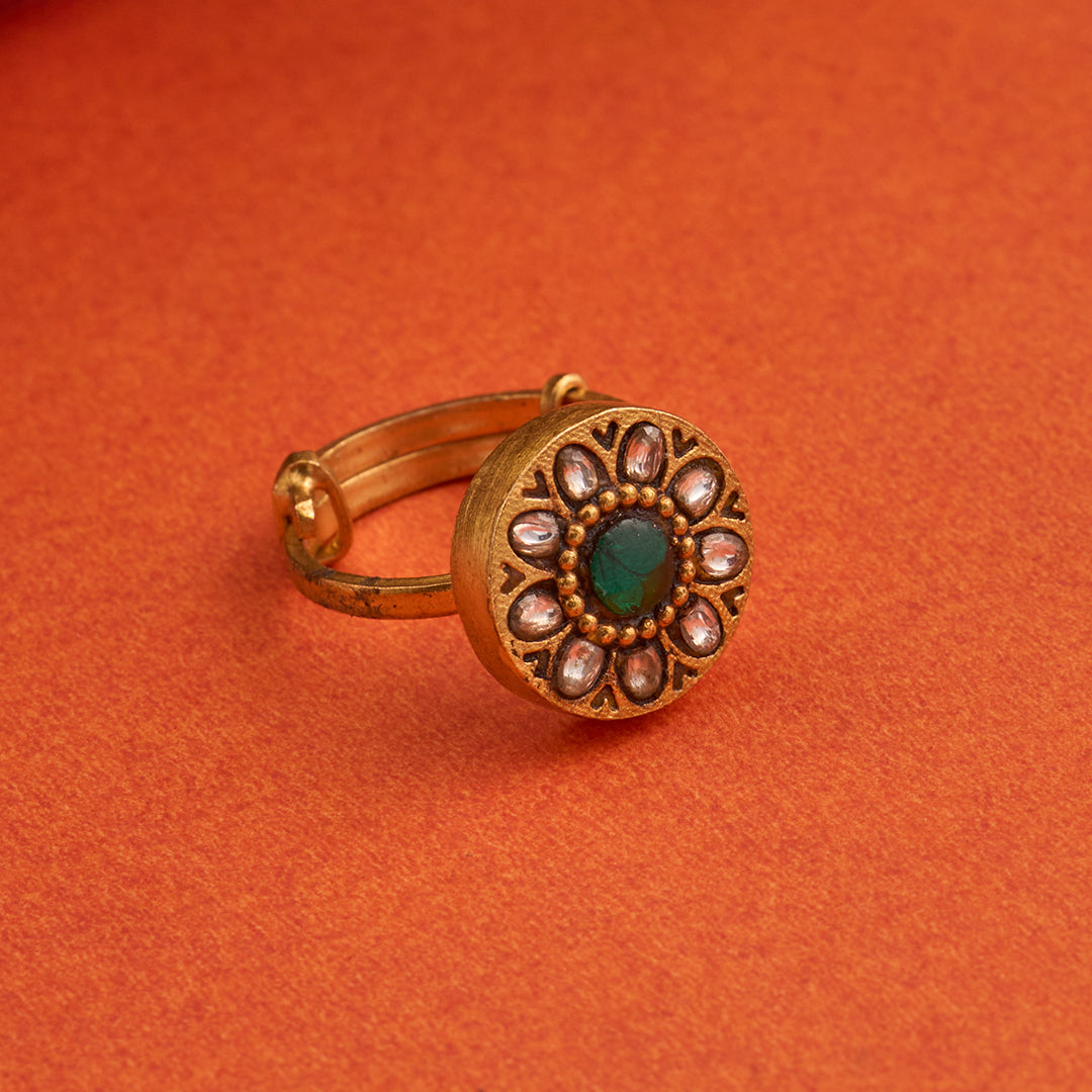 GREEN STONE KUNDAN RING – Aira by Navrathan